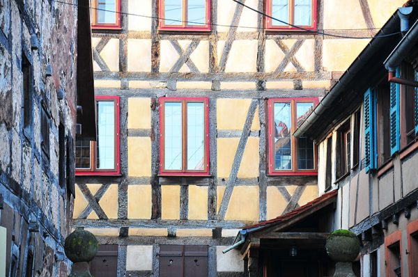 Bouxwiller: maisons à colombages et esprit de Noël